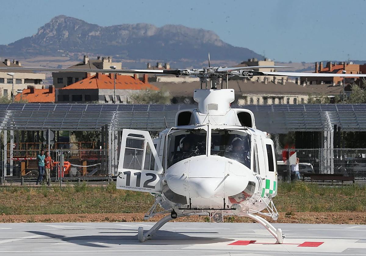 Evacuado en helicóptero un hombre de 70 años tras una salida de vía en Alfaro | La Rioja